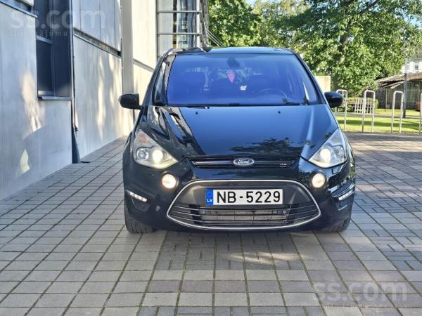 Melns Ford S-Max 2010 Tukums, ar dzinēja tilpumu 2.00 L un nobraukumu 347 tūkst. km par 4790 €, foto 3 vietnē AUTOMOTO.COM.LV