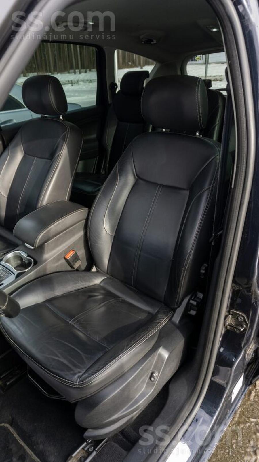 Melns Ford S-Max 2010 Rīga, ar dzinēja tilpumu 2.00 L un nobraukumu 352 tūkst. km par 4290 €, foto 24 vietnē AUTOMOTO.COM.LV