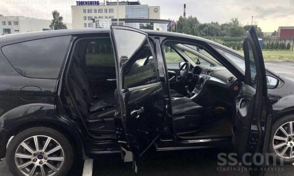 Black Ford S-Max 2010 in Ventspils, with an engine capacity of 2.00 L and mileage of 225 thousand km for 3000 €, photo 6 on AUTOMOTO.COM.LV