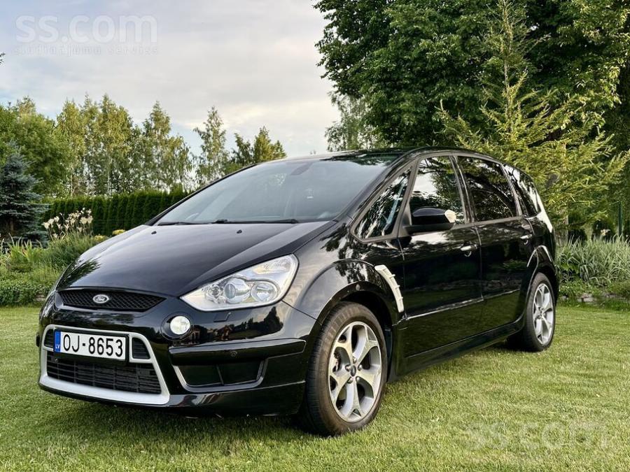 Black Ford S-Max 2010 in Riga, with an engine capacity of 2.00 L and mileage of 235 thousand km for 4700 €, photo 1 on AUTOMOTO.COM.LV