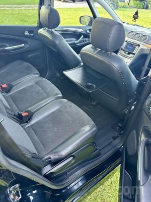 Black Ford S-Max 2010 in Riga, with an engine capacity of 2.00 L and mileage of 235 thousand km for 4700 €, photo 10 on AUTOMOTO.COM.LV