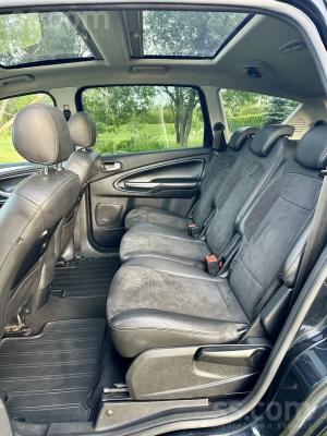 Black Ford S-Max 2010 in Riga, with an engine capacity of 2.00 L and mileage of 235 thousand km for 4700 €, photo 12 on AUTOMOTO.COM.LV