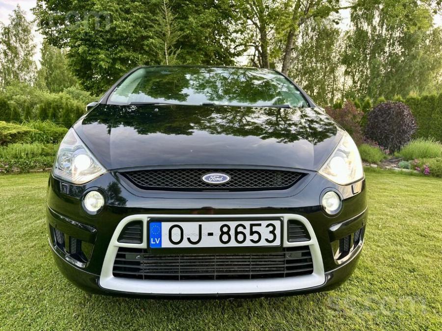 Black Ford S-Max 2010 in Riga, with an engine capacity of 2.00 L and mileage of 235 thousand km for 4700 €, photo 19 on AUTOMOTO.COM.LV