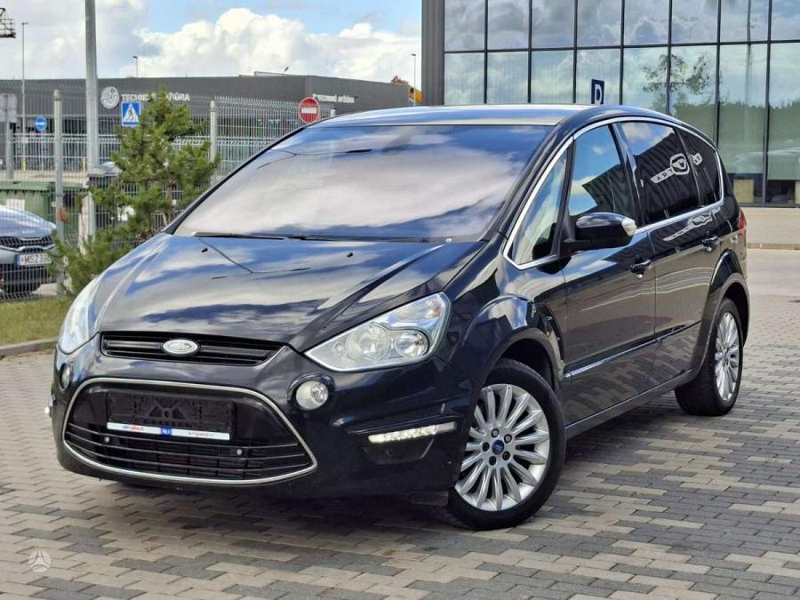 Black Ford S-Max 2010 in Siauliai, with an engine capacity of 2.00 L and mileage of 295 thousand km for 4990 €, photo 4 on AUTOMOTO.COM.LV