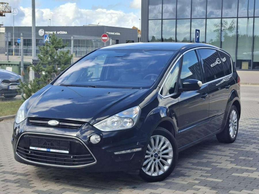 Black Ford S-Max 2010 in Siauliai, with an engine capacity of 2.00 L and mileage of 295 thousand km for 4990 €, photo 5 on AUTOMOTO.COM.LV