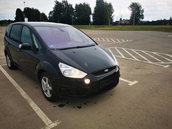 Black Ford S-Max 2010 in Ukmerge, with an engine capacity of 2.00 L and mileage of 300 thousand km for 3600 €, photo 2 on AUTOMOTO.COM.LV