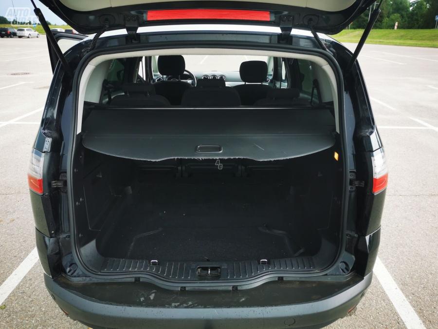 Melns Ford S-Max 2010 Ukmergė, ar dzinēja tilpumu 2.00 L un nobraukumu 300 tūkst. km par 3600 €, foto 14 vietnē AUTOMOTO.COM.LV