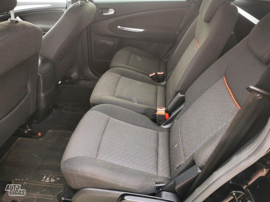 Melns Ford S-Max 2010 Ukmergė, ar dzinēja tilpumu 2.00 L un nobraukumu 300 tūkst. km par 3600 €, foto 17 vietnē AUTOMOTO.COM.LV