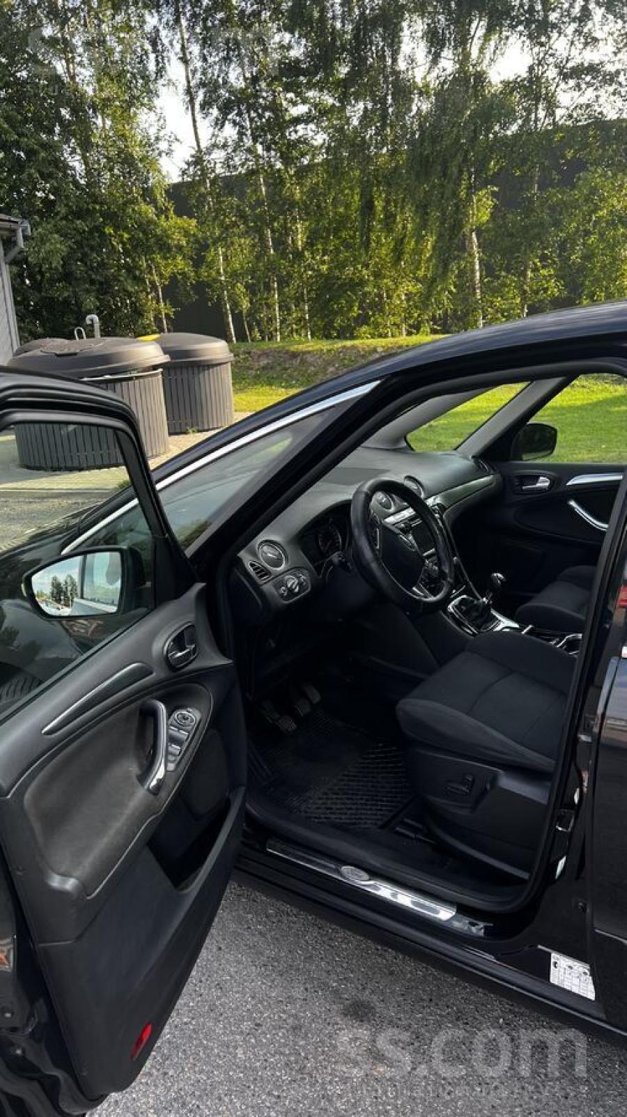 Melns Ford S-Max 2010 Daugavpils, ar dzinēja tilpumu 2.00 L un nobraukumu 263 tūkst. km par 3700 €, foto 7 vietnē AUTOMOTO.COM.LV