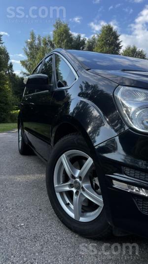 Melns Ford S-Max 2010 Daugavpils, ar dzinēja tilpumu 2.00 L un nobraukumu 263 tūkst. km par 3700 €, foto 14 vietnē AUTOMOTO.COM.LV