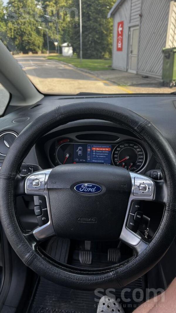 Black Ford S-Max 2010 in Daugavpils, with an engine capacity of 2.00 L and mileage of 263 thousand km for 3700 €, photo 10 on AUTOMOTO.COM.LV