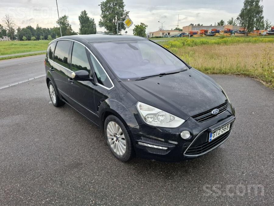 Black Ford S-Max 2010 in Riga, with an engine capacity of 2.00 L and mileage of 358 thousand km for 3550 €, photo 4 on AUTOMOTO.COM.LV