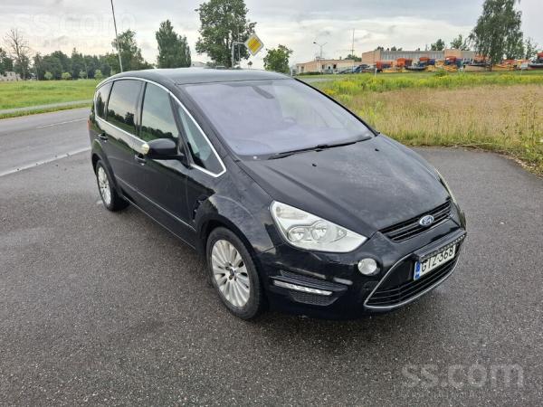 Black Ford S-Max 2010 in Riga, with an engine capacity of 2.00 L and mileage of 358 thousand km for 3550 €, photo 3 on AUTOMOTO.COM.LV