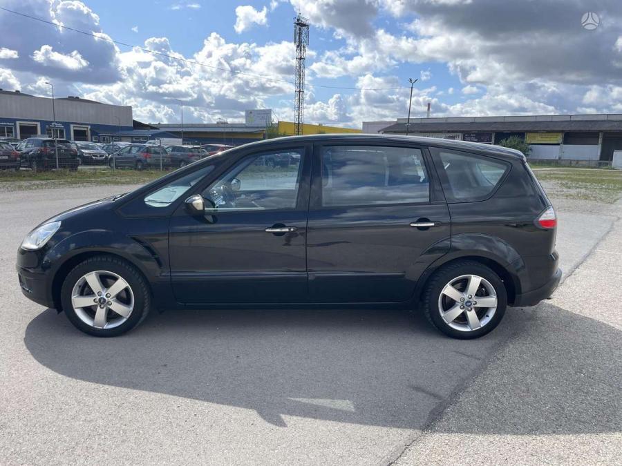 Melns Ford S-Max 2010 Šauļi, ar dzinēja tilpumu 2.00 L un nobraukumu 217 tūkst. km par 3350 €, foto 3 vietnē AUTOMOTO.COM.LV