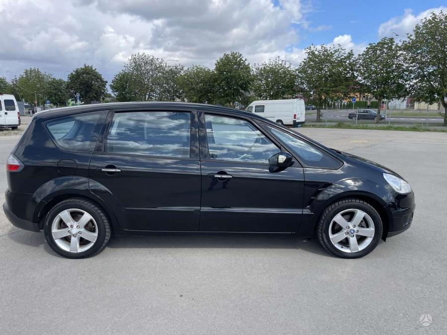 Melns Ford S-Max 2010 Šauļi, ar dzinēja tilpumu 2.00 L un nobraukumu 217 tūkst. km par 3350 €, foto 7 vietnē AUTOMOTO.COM.LV