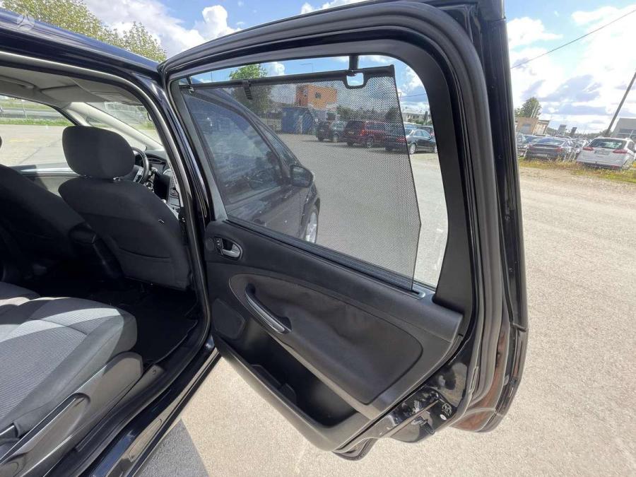 Melns Ford S-Max 2010 Šauļi, ar dzinēja tilpumu 2.00 L un nobraukumu 217 tūkst. km par 3350 €, foto 14 vietnē AUTOMOTO.COM.LV