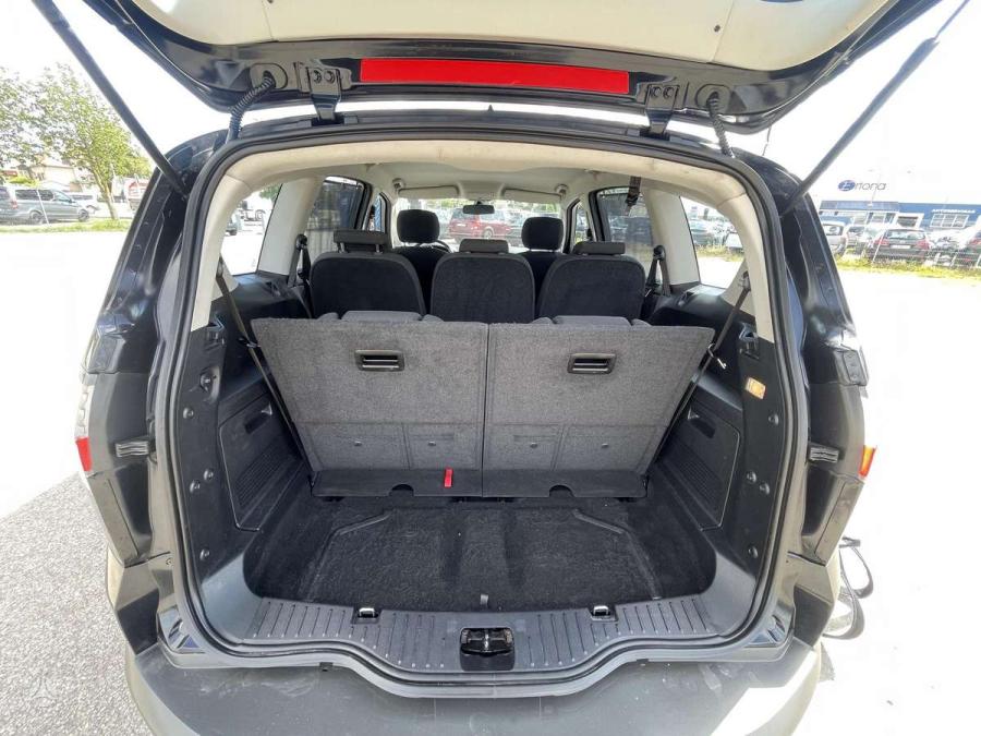 Melns Ford S-Max 2010 Šauļi, ar dzinēja tilpumu 2.00 L un nobraukumu 217 tūkst. km par 3350 €, foto 16 vietnē AUTOMOTO.COM.LV