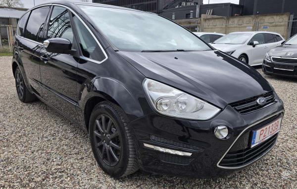 Black Ford S-Max 2010 in Kaunas, with an engine capacity of 2.00 L and mileage of 312 thousand km for 4299 €, photo 3 on AUTOMOTO.COM.LV