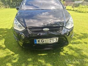 Black Ford S-Max 2010 in Valka, with an engine capacity of 2.00 L and mileage of 445 thousand km for 1500 €, photo 3 on AUTOMOTO.COM.LV