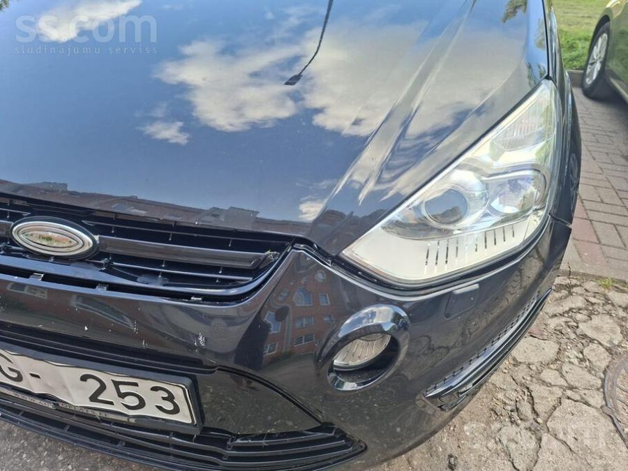 Black Ford S-Max 2010 in Valka, with an engine capacity of 2.00 L and mileage of 445 thousand km for 1500 €, photo 12 on AUTOMOTO.COM.LV