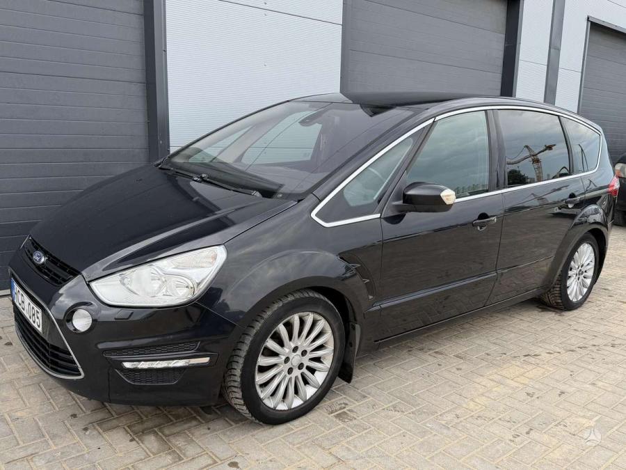 Black Ford S-Max 2010 in Vilnius, with an engine capacity of 2.00 L and mileage of 348 thousand km for 1750 €, photo 3 on AUTOMOTO.COM.LV