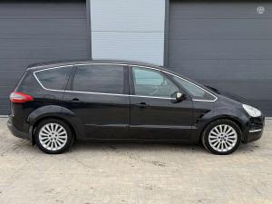 Black Ford S-Max 2010 in Vilnius, with an engine capacity of 2.00 L and mileage of 348 thousand km for 1750 €, photo 6 on AUTOMOTO.COM.LV