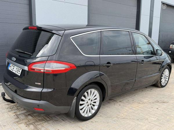 Black Ford S-Max 2010 in Vilnius, with an engine capacity of 2.00 L and mileage of 348 thousand km for 1750 €, photo 6 on AUTOMOTO.COM.LV