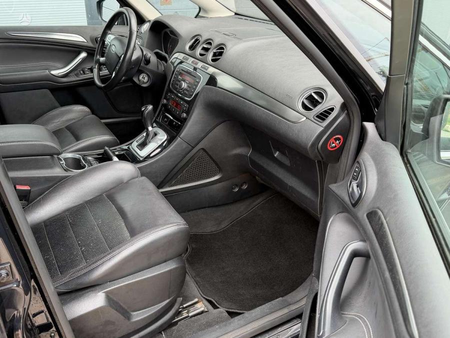 Black Ford S-Max 2010 in Vilnius, with an engine capacity of 2.00 L and mileage of 348 thousand km for 1750 €, photo 9 on AUTOMOTO.COM.LV