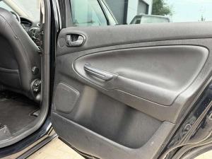 Black Ford S-Max 2010 in Vilnius, with an engine capacity of 2.00 L and mileage of 348 thousand km for 1750 €, photo 12 on AUTOMOTO.COM.LV