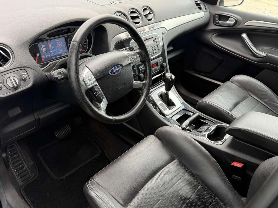 Black Ford S-Max 2010 in Vilnius, with an engine capacity of 2.00 L and mileage of 348 thousand km for 1750 €, photo 13 on AUTOMOTO.COM.LV