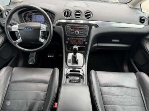 Black Ford S-Max 2010 in Vilnius, with an engine capacity of 2.00 L and mileage of 348 thousand km for 1750 €, photo 16 on AUTOMOTO.COM.LV