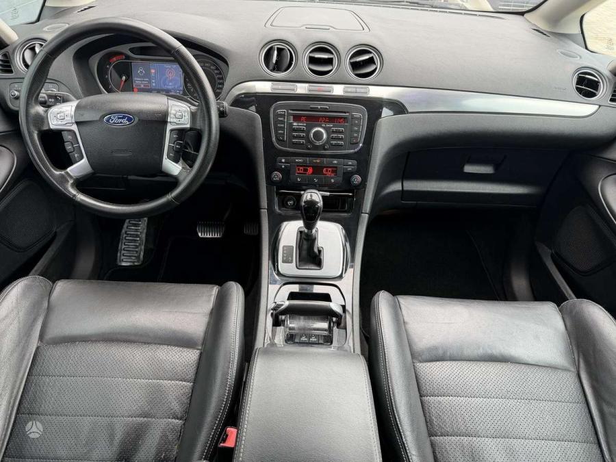 Black Ford S-Max 2010 in Vilnius, with an engine capacity of 2.00 L and mileage of 348 thousand km for 1750 €, photo 16 on AUTOMOTO.COM.LV