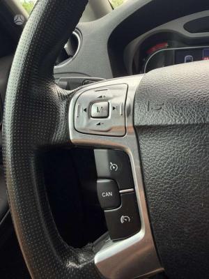Black Ford S-Max 2010 in Vilnius, with an engine capacity of 2.00 L and mileage of 348 thousand km for 1750 €, photo 24 on AUTOMOTO.COM.LV