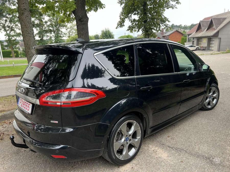 Black Ford S-Max 2010 in Prienai, with an engine capacity of 2.00 L and mileage of 275 thousand km for 4750 €, photo 8 on AUTOMOTO.COM.LV