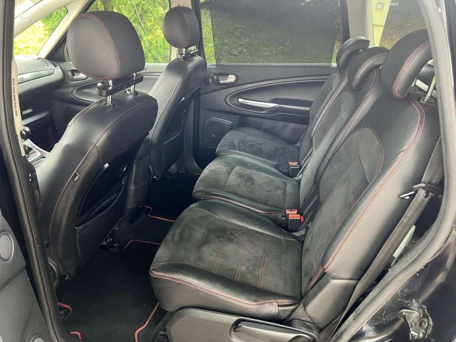 Black Ford S-Max 2010 in Prienai, with an engine capacity of 2.00 L and mileage of 275 thousand km for 4750 €, photo 13 on AUTOMOTO.COM.LV