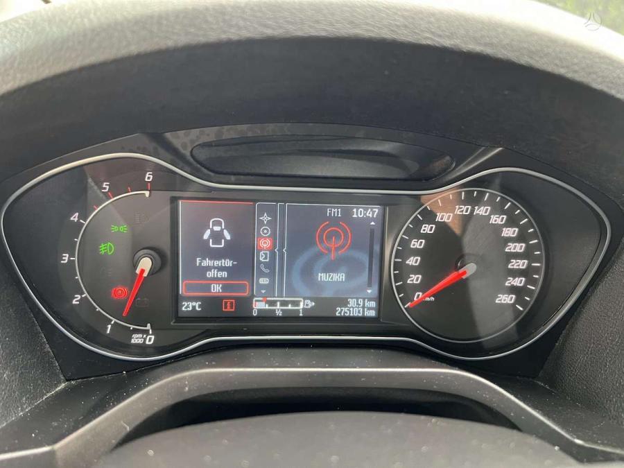 Black Ford S-Max 2010 in Prienai, with an engine capacity of 2.00 L and mileage of 275 thousand km for 4750 €, photo 16 on AUTOMOTO.COM.LV