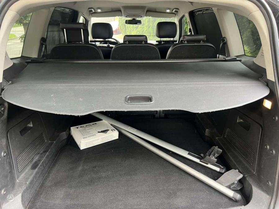 Black Ford S-Max 2010 in Prienai, with an engine capacity of 2.00 L and mileage of 275 thousand km for 4750 €, photo 22 on AUTOMOTO.COM.LV