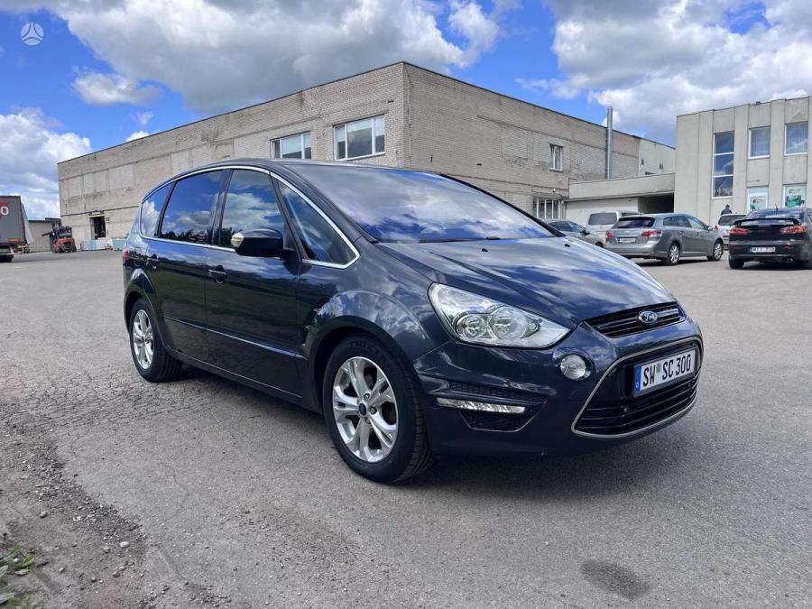 Melns Ford S-Max 2010 Tauragė, ar dzinēja tilpumu 2.00 L un nobraukumu 274 tūkst. km par 4300 €, foto 4 vietnē AUTOMOTO.COM.LV