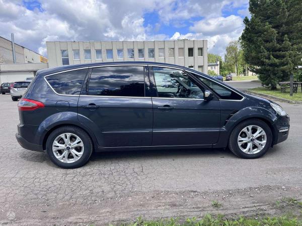 Melns Ford S-Max 2010 Tauragė, ar dzinēja tilpumu 2.00 L un nobraukumu 274 tūkst. km par 4300 €, foto 4 vietnē AUTOMOTO.COM.LV