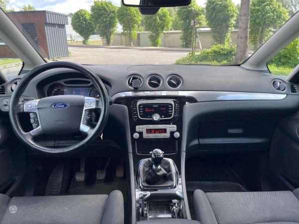 Melns Ford S-Max 2010 Tauragė, ar dzinēja tilpumu 2.00 L un nobraukumu 274 tūkst. km par 4300 €, foto 10 vietnē AUTOMOTO.COM.LV