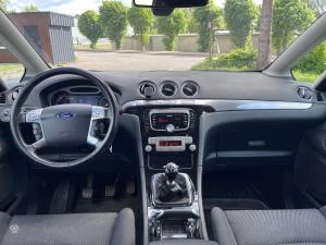 Melns Ford S-Max 2010 Tauragė, ar dzinēja tilpumu 2.00 L un nobraukumu 274 tūkst. km par 4300 €, foto 11 vietnē AUTOMOTO.COM.LV
