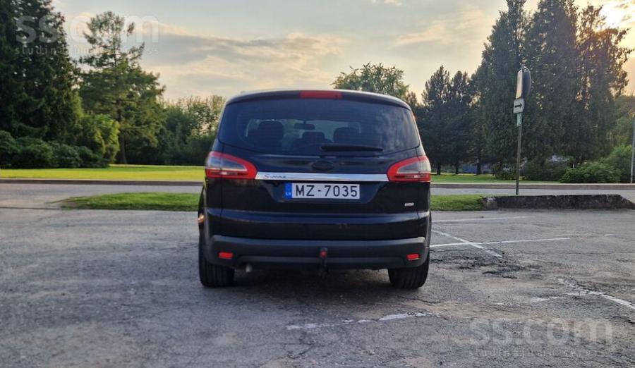 Melns Ford S-Max 2010 Rīga, ar dzinēja tilpumu 2.00 L un nobraukumu 385 tūkst. km par 4950 €, foto 8 vietnē AUTOMOTO.COM.LV