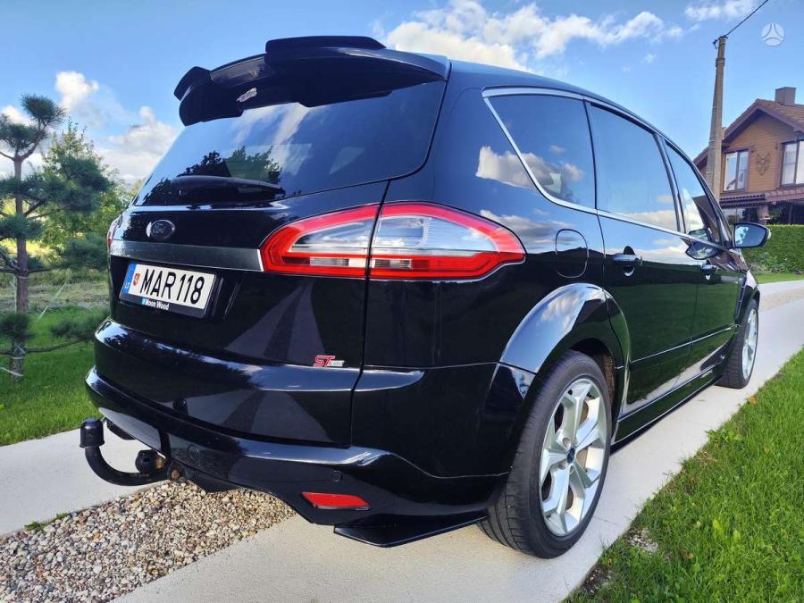 Black Ford S-Max 2010 in Rietavas, with an engine capacity of 2.00 L and mileage of 306 thousand km for 6000 €, photo 6 on AUTOMOTO.COM.LV
