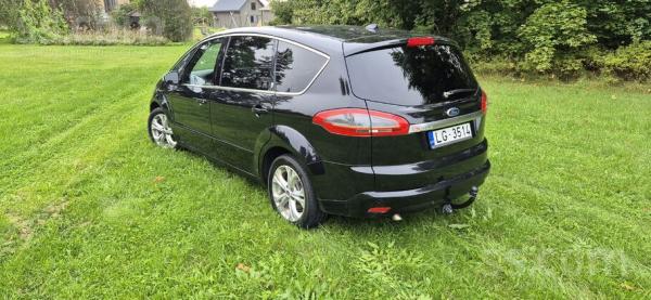 Black Ford S-Max 2010 in Gulbene, with an engine capacity of 2.00 L and mileage of 273 thousand km for 6100 €, photo 5 on AUTOMOTO.COM.LV