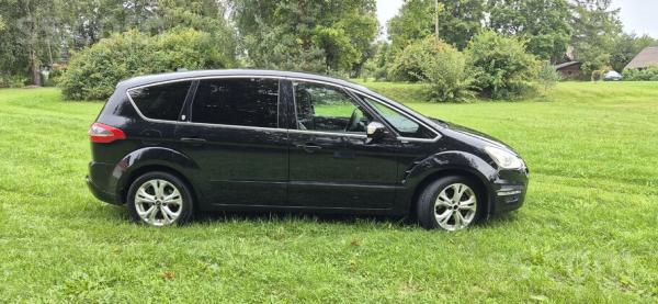 Black Ford S-Max 2010 in Gulbene, with an engine capacity of 2.00 L and mileage of 273 thousand km for 6100 €, photo 6 on AUTOMOTO.COM.LV