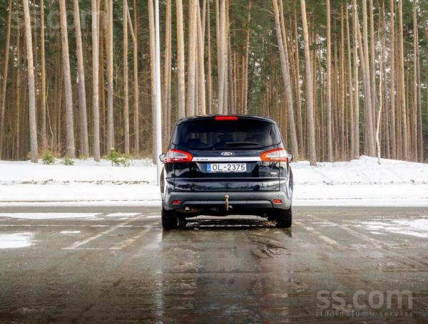 Ford S-Max 2010 Rīga vietnē Melns Ford S-Max 2010 Rīga, ar dzinēja tilpumu 2.00 L un nobraukumu 352 tūkst. km par 2990 €, foto 7 vietnē AUTOMOTO.COM.LV