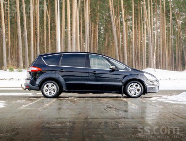 Ford S-Max 2010 Rīga vietnē Melns Ford S-Max 2010 Rīga, ar dzinēja tilpumu 2.00 L un nobraukumu 352 tūkst. km par 2990 €, foto 9 vietnē AUTOMOTO.COM.LV