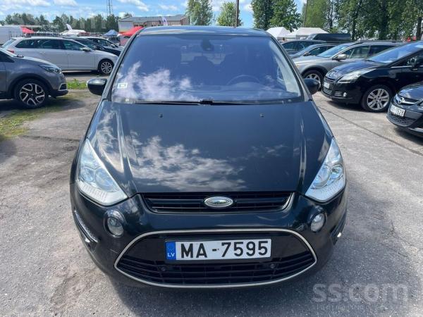 Black Ford S-Max 2011 in Talsi, with an engine capacity of 2.00 L and mileage of 294 thousand km for 5500 €, photo 2 on AUTOMOTO.COM.LV