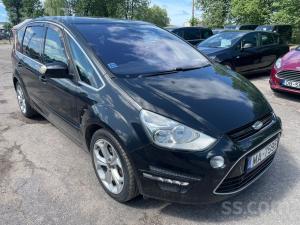 Black Ford S-Max 2011 in Talsi, with an engine capacity of 2.00 L and mileage of 294 thousand km for 5500 €, photo 3 on AUTOMOTO.COM.LV