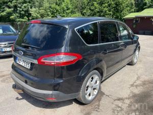 Black Ford S-Max 2011 in Talsi, with an engine capacity of 2.00 L and mileage of 294 thousand km for 5500 €, photo 4 on AUTOMOTO.COM.LV